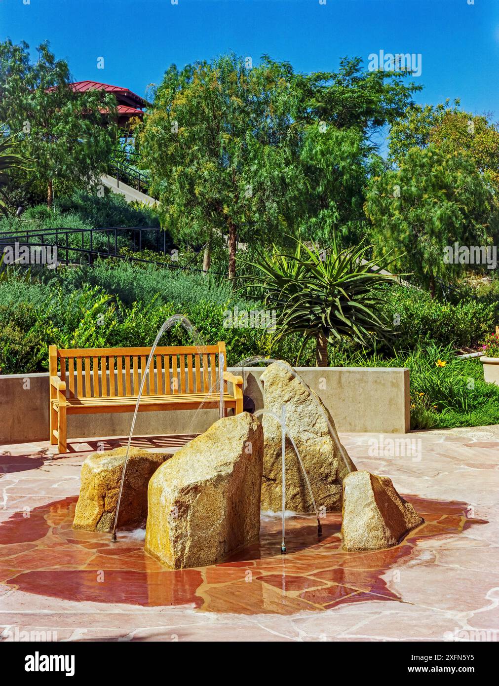Garden organic water feature hi-res stock photography and images - Alamy