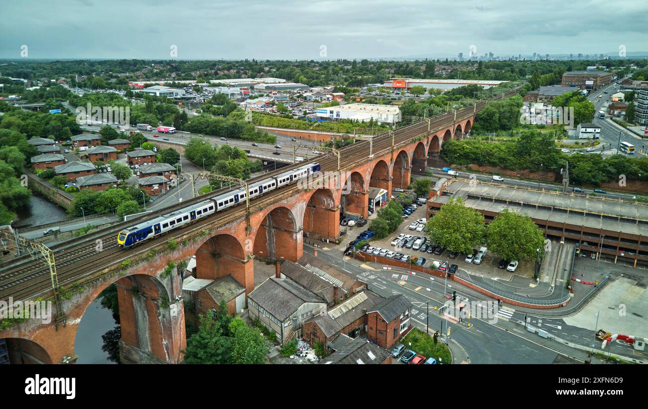 Stockport railway viaduct hi-res stock photography and images - Alamy