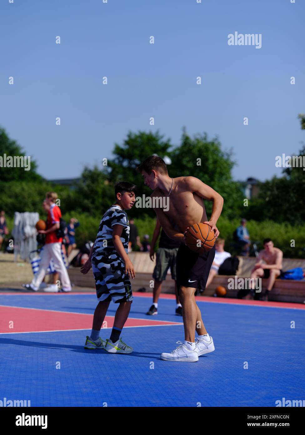 People playing basketball on the beach in Malmö, Sweden Stock Photo - Alamy