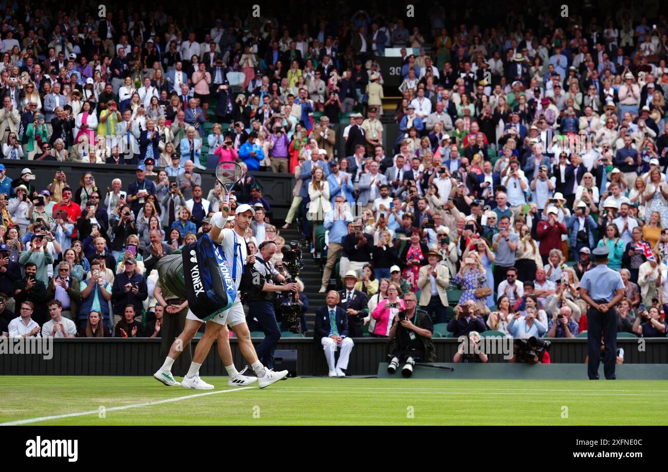 Andy Murray and Jamie Murray ahead of their gentlemen's doubles match ...