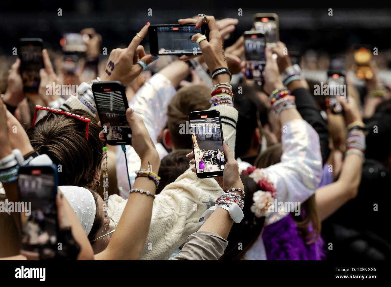 AMSTERDAM - Taylor Swift's Swifties with their mobile phones filmed ...