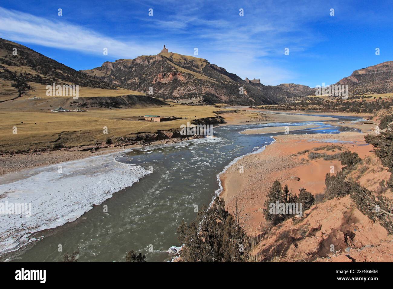 Landscape of Sanjiangyuan National Nature Reserve, Qinghai Hoh Xil ...