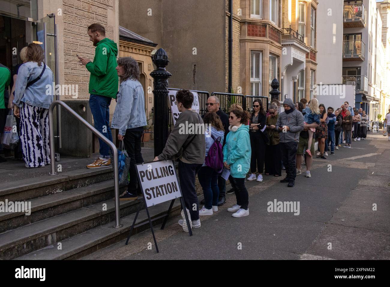 Voting queues 2024 uk hi-res stock photography and images - Alamy