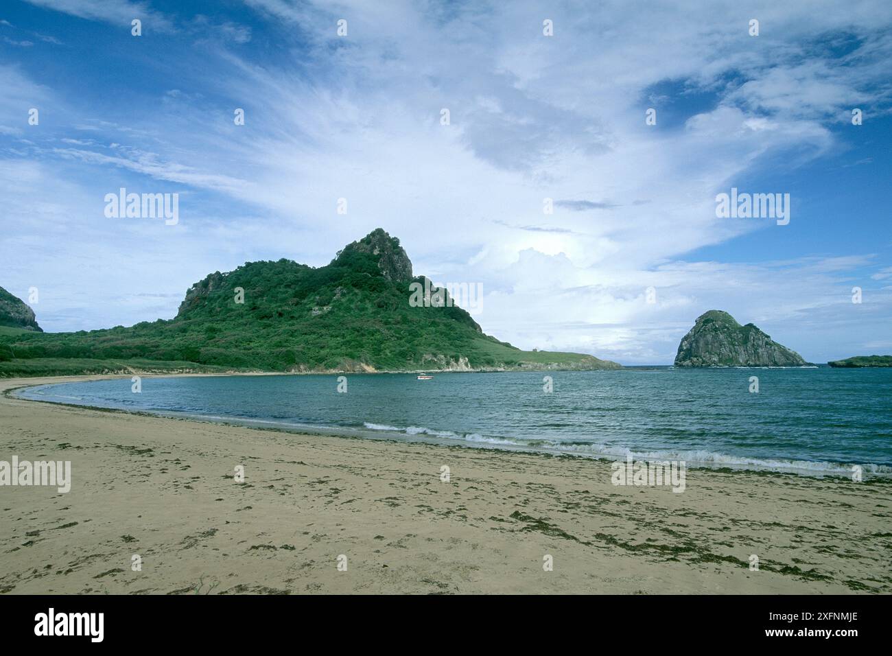 Baia do Sueste beach, Fernando de Noronha Marine National Park ...