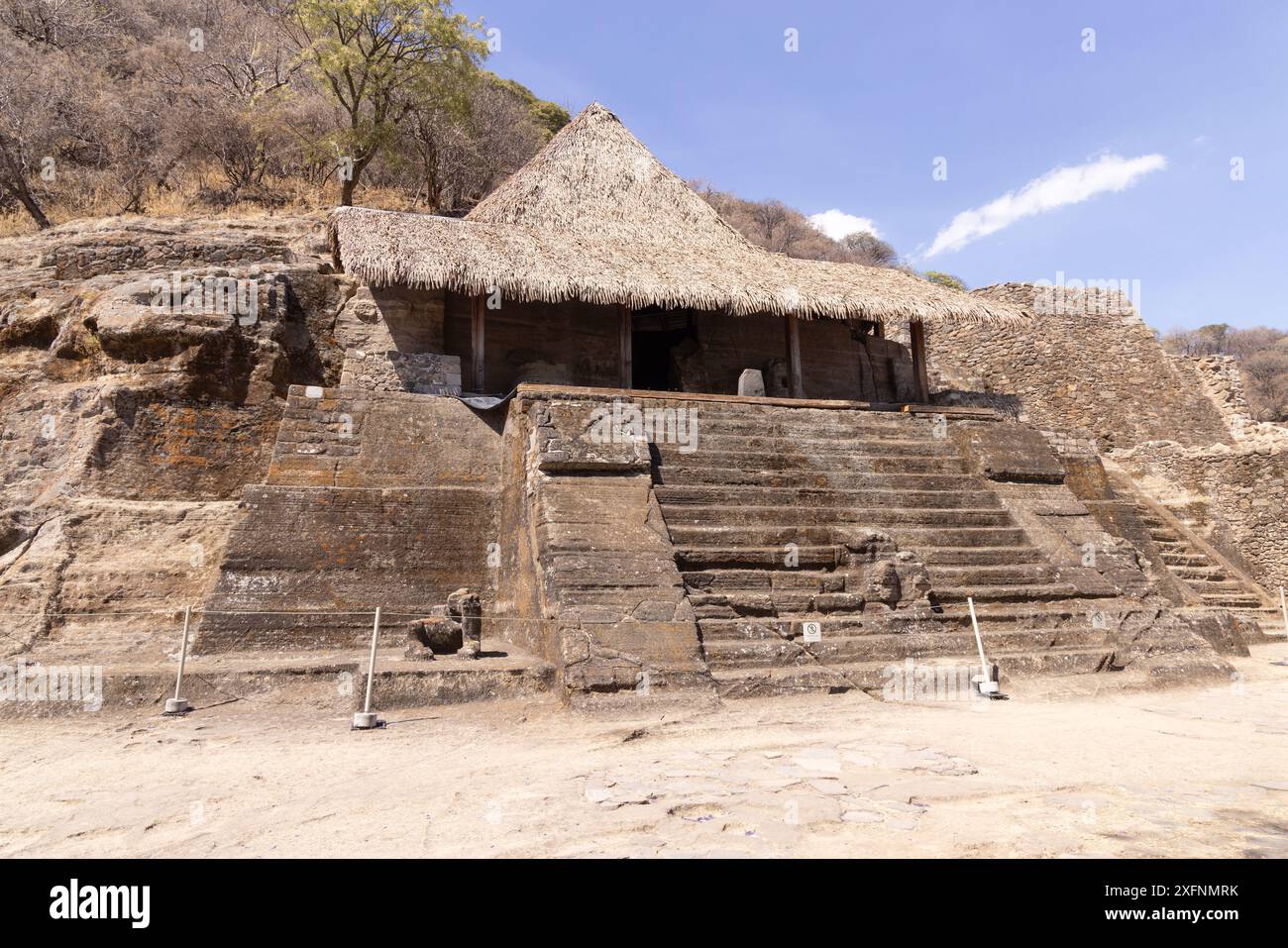 Aztec pre columbian architecture hi-res stock photography and images ...
