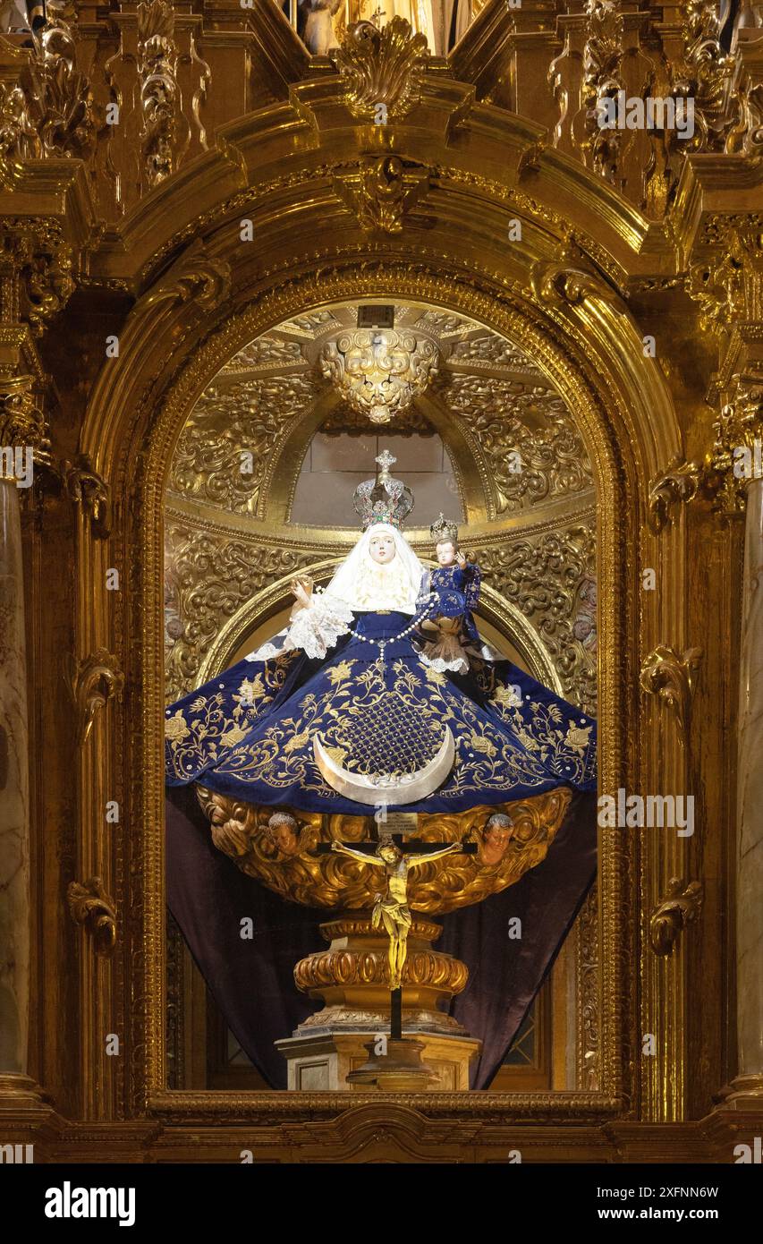 Highly ornate interior, Chapel of the Rosario, New Spanish Baroque ...