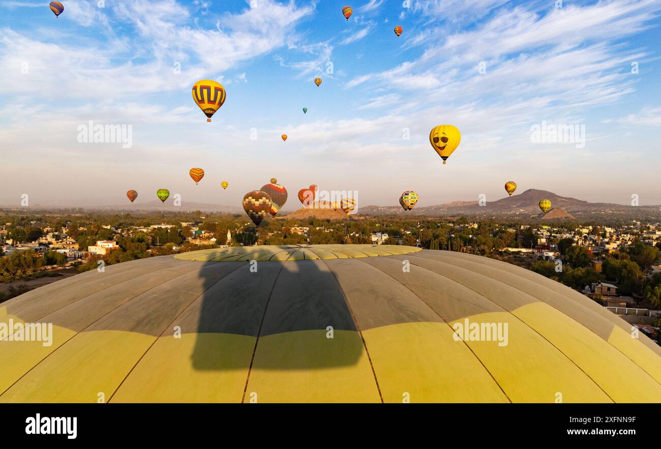 Ballooning sport hi-res stock photography and images - Alamy