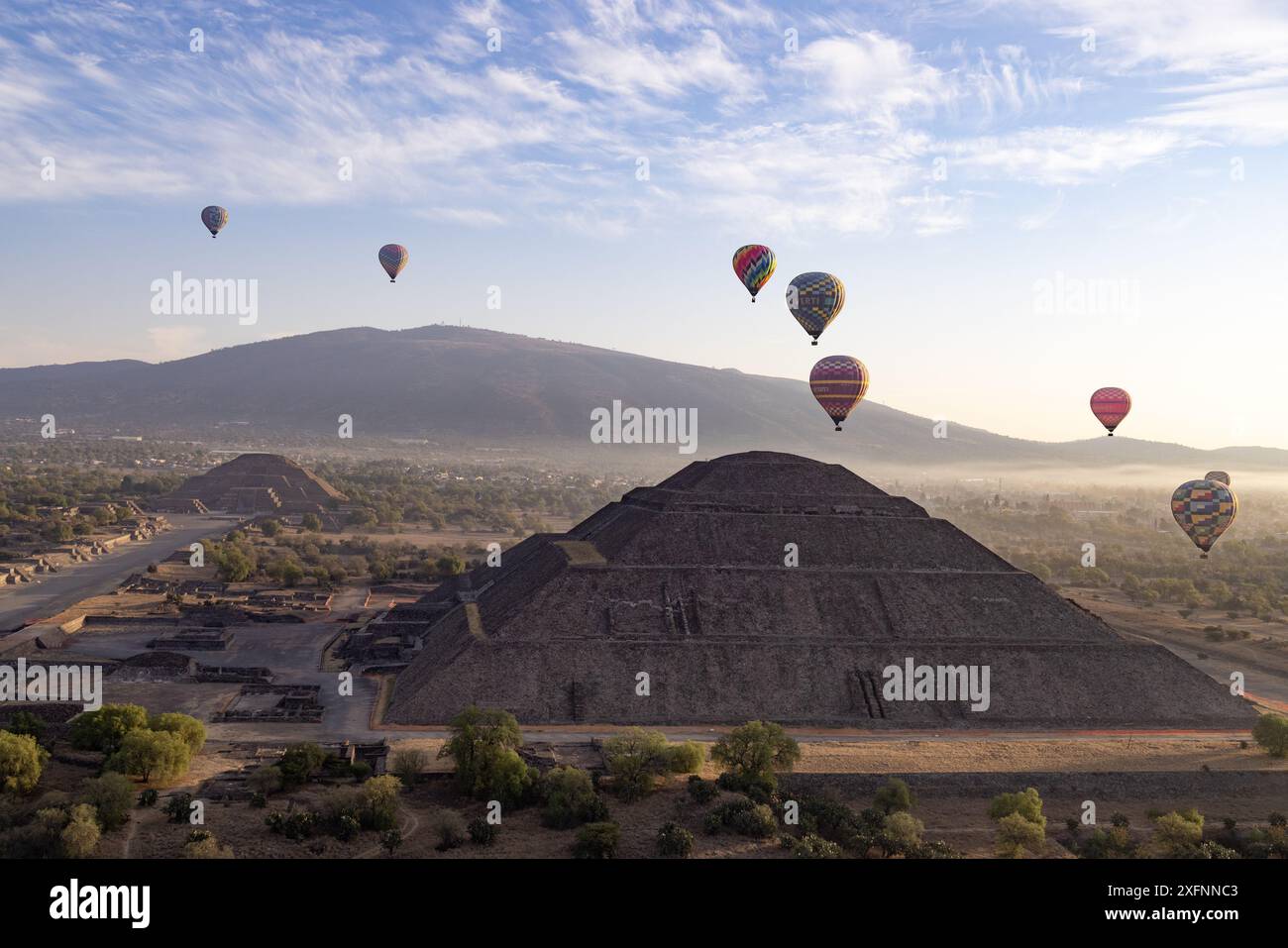 Hot air balloons over the Pyramids of the Sun and Moon, Teotihuacan ...