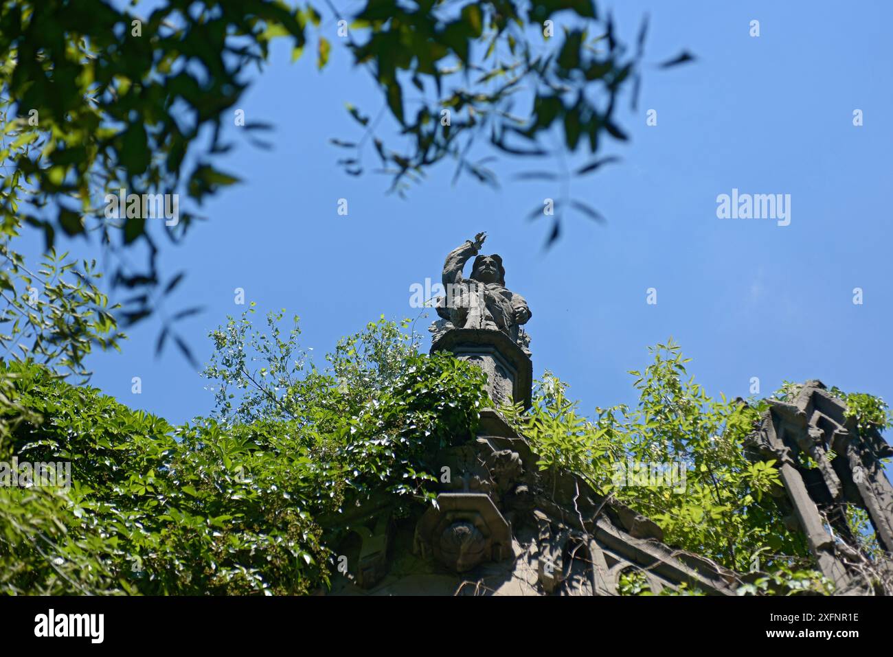 Non Exclusive: KYIV, UKRAINE - JUNE 30, 2024 - The statue of the angel ...