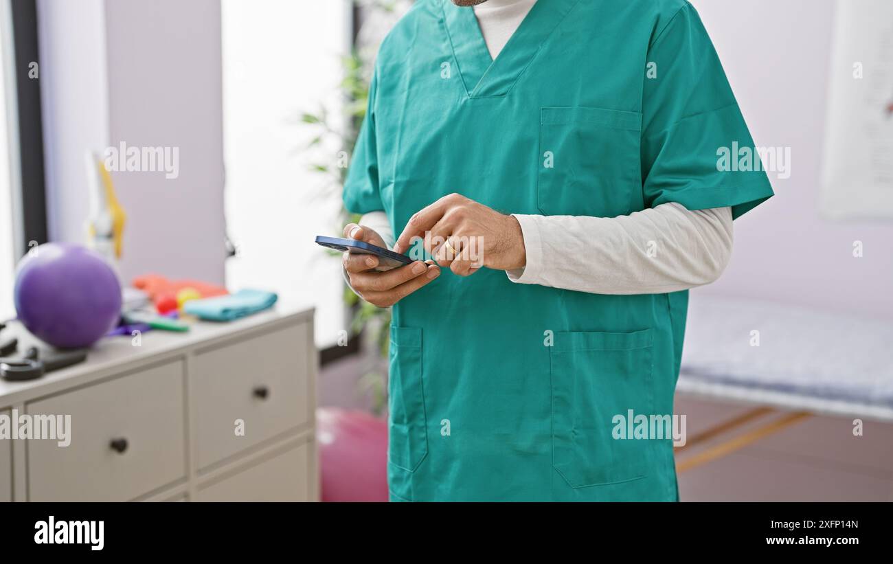 Rehabilitation therapy assistant hi-res stock photography and images ...