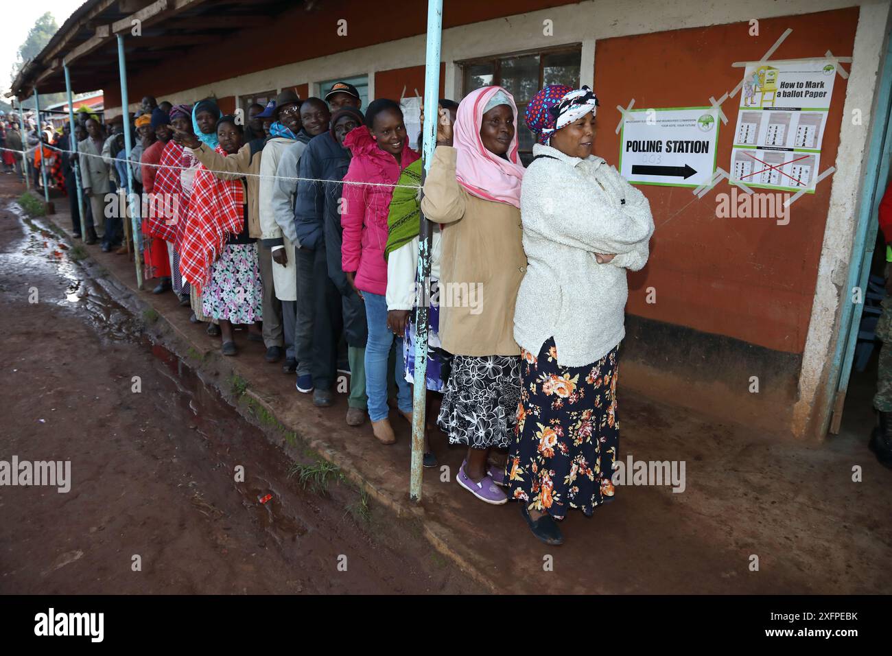 People queuing to vote during Kenyan election, near Kitale Kenya ...