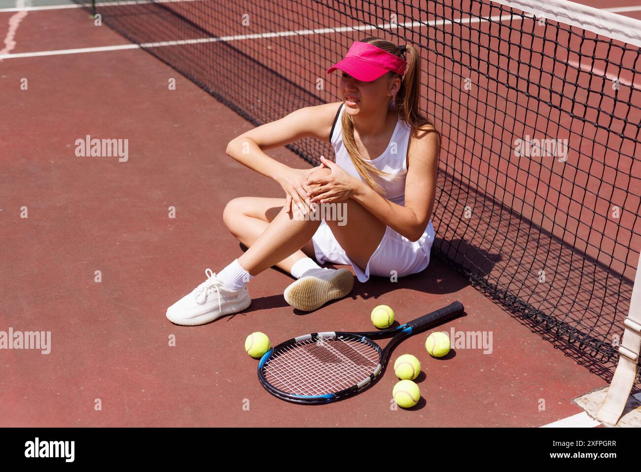 a young tennis player was injured while playing tennis, big tennis ...