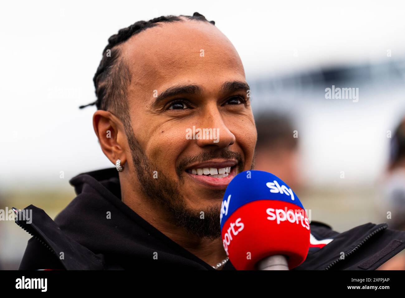 Lewis Hamilton (GBR) - Mercedes-AMG PETRONAS F1 Team - Mercedes W15 ...