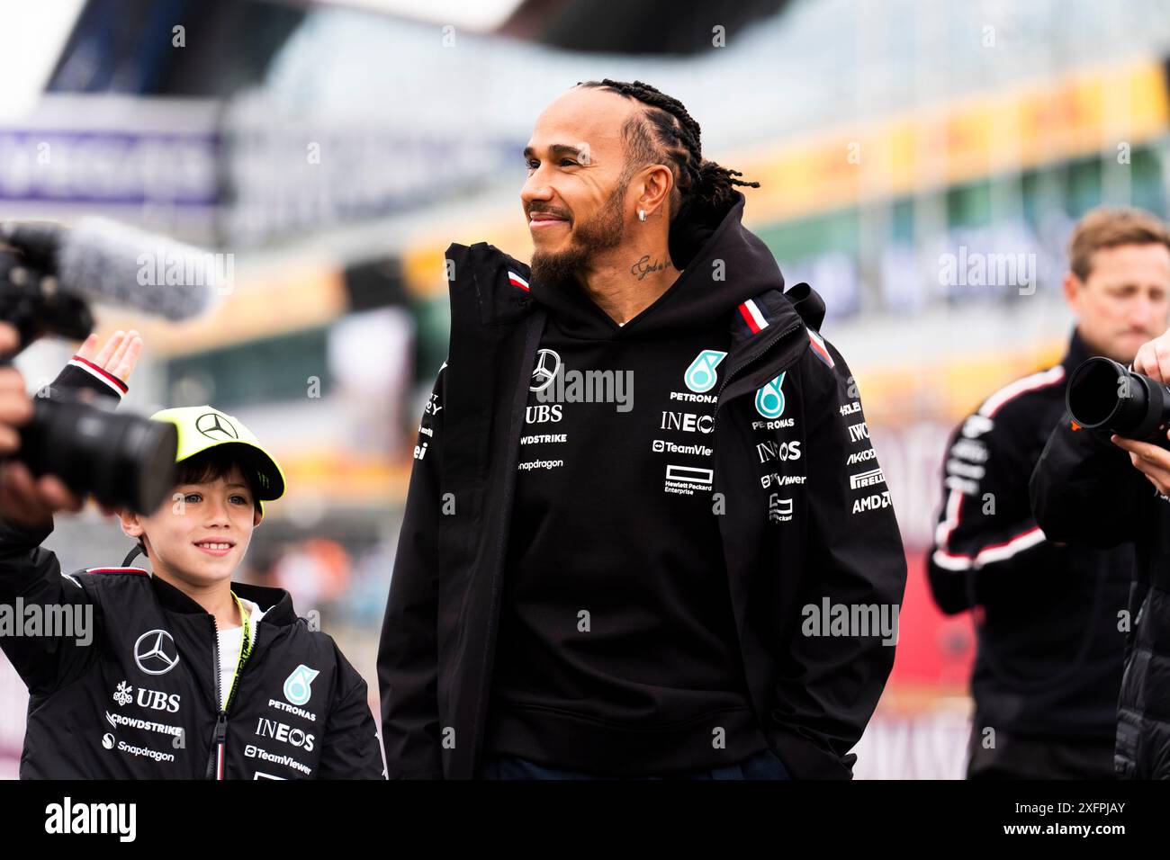 Lewis Hamilton (GBR) - Mercedes-AMG PETRONAS F1 Team - Mercedes W15 ...