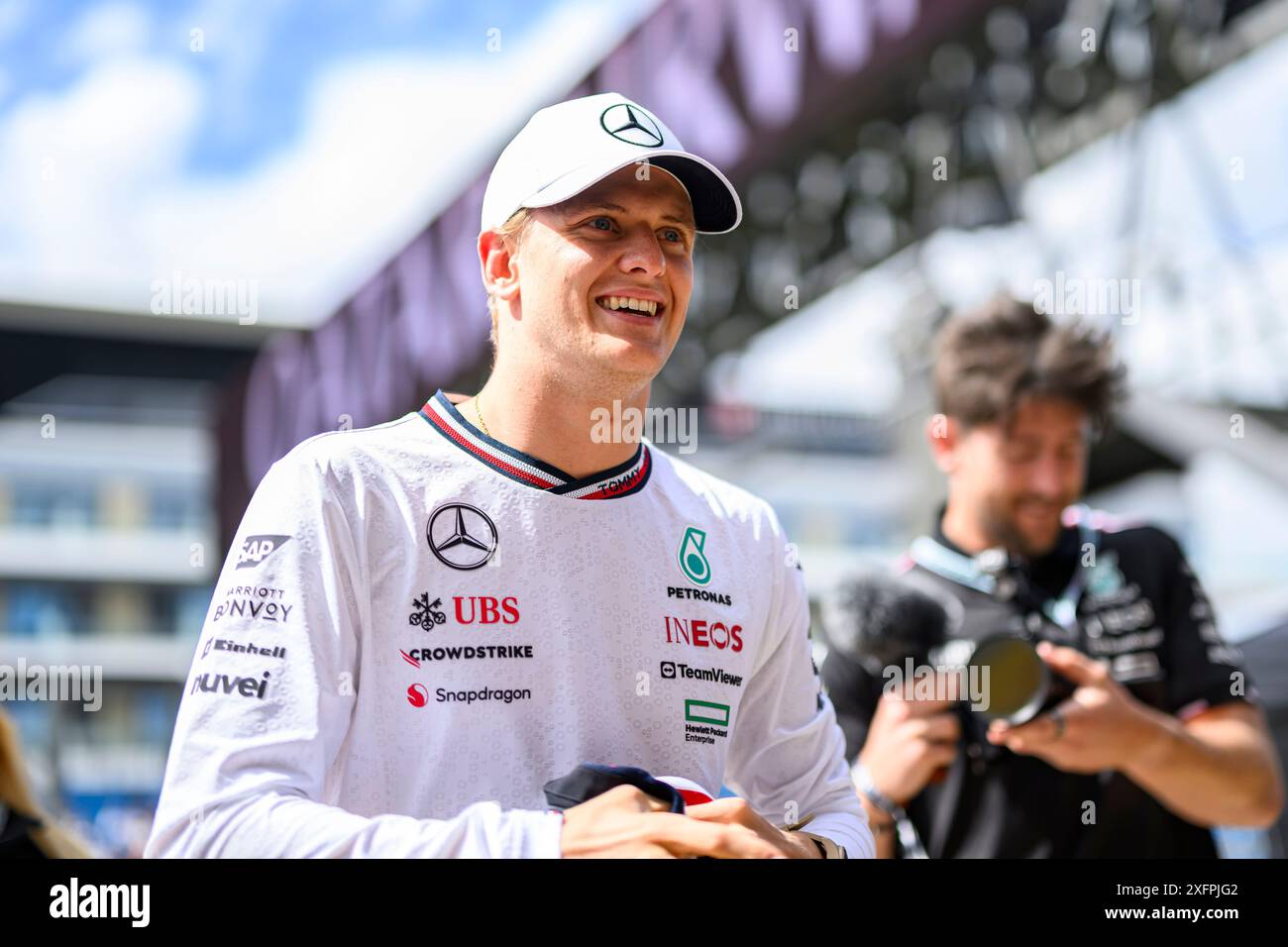 F1 grid walk hi-res stock photography and images - Alamy