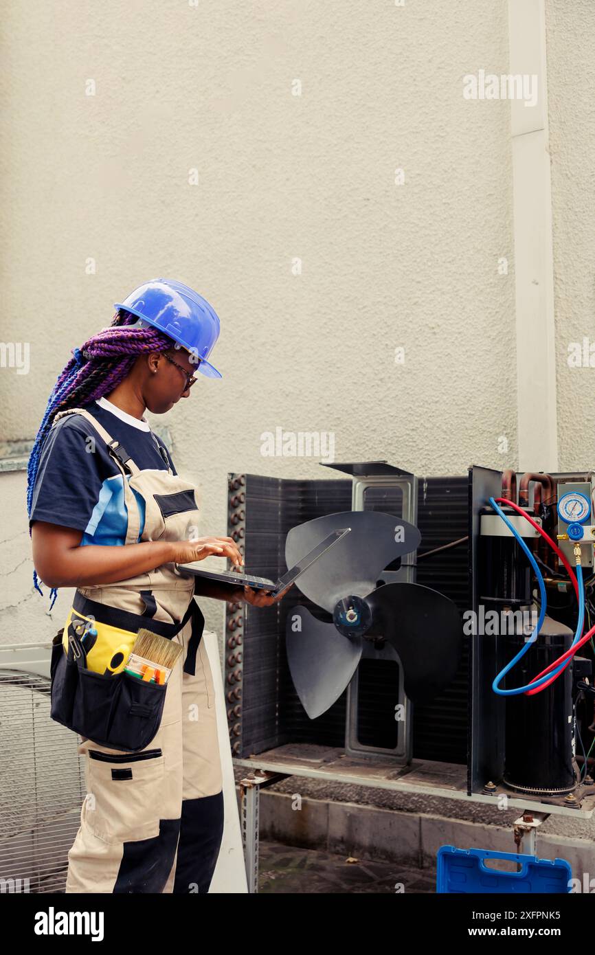 Wiring inspection hi-res stock photography and images - Alamy