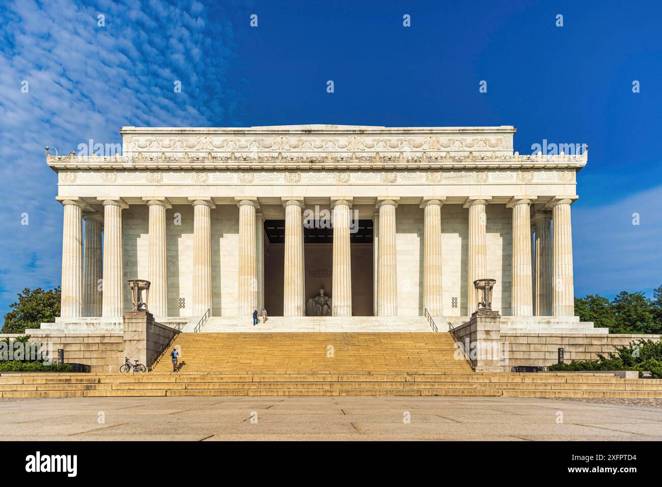 Lincoln memorial building hi-res stock photography and images - Alamy