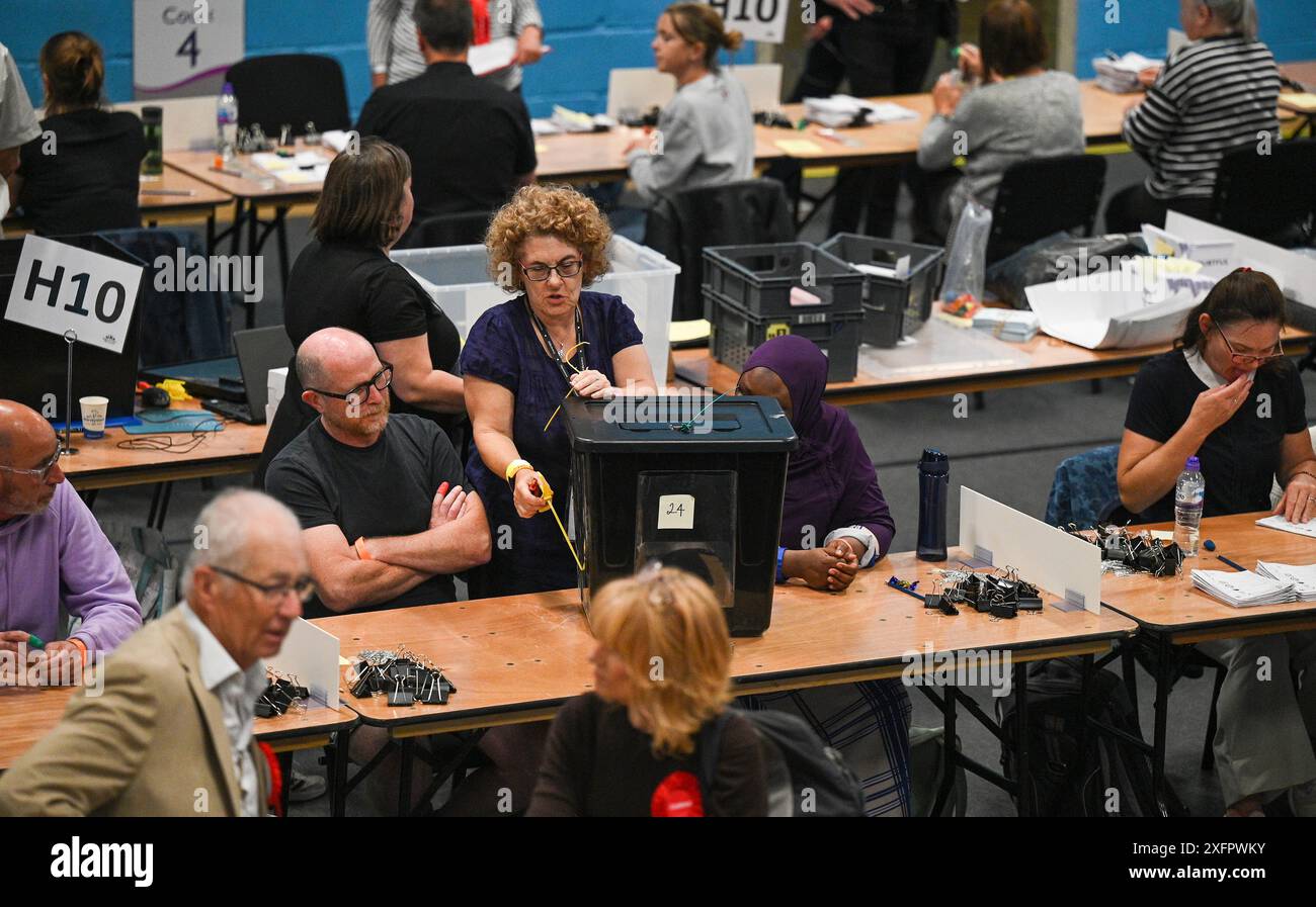 Brighton UK 4th July 2024 - Ballot boxes start to arrive as the count ...