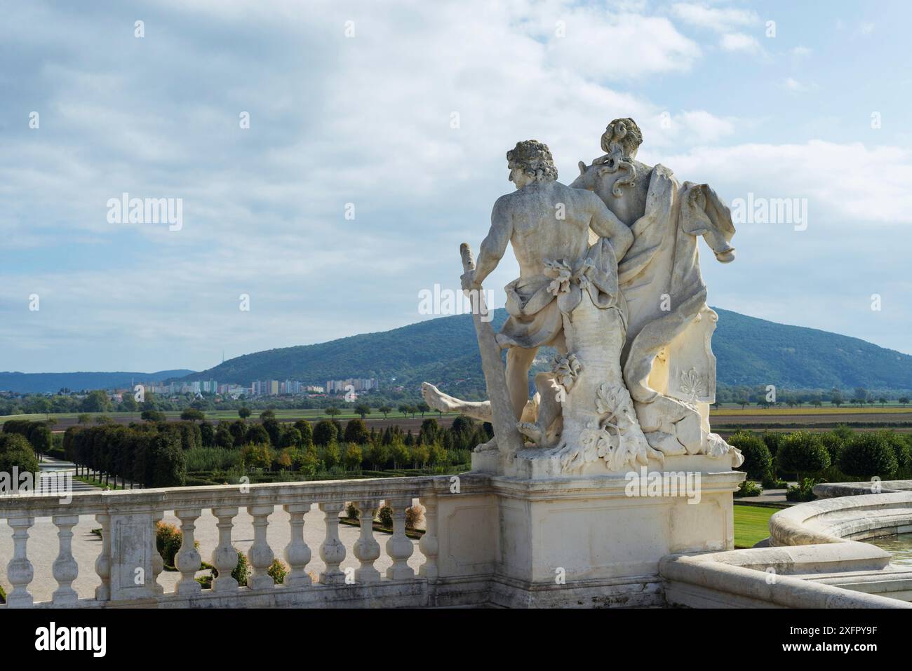 Schloss hof vienna hi-res stock photography and images - Alamy