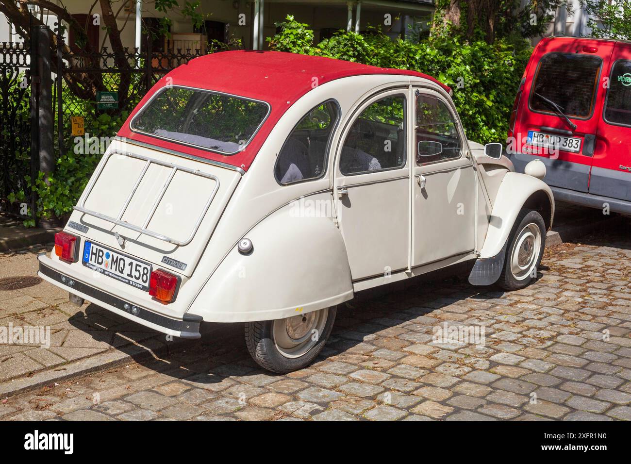 Vintage Citroen 2CV club Ente, Germany Stock Photo - Alamy