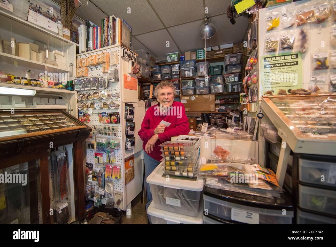 'Dette Trout Flies' family run fly fishing shop, Beaverkill River, New ...