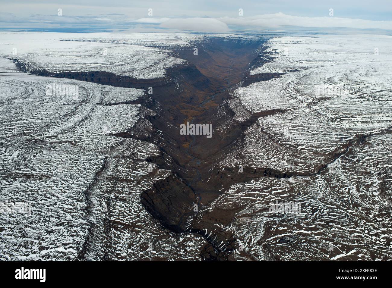U shaped valley and dusting of snow, Putoransky State Nature Reserve ...