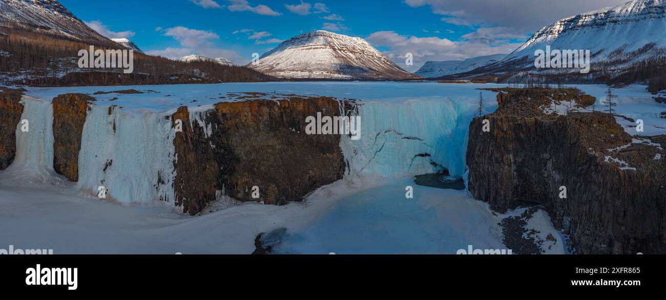 Frozen waterfall, Putoransky State Nature Reserve, Putorana Plateau ...