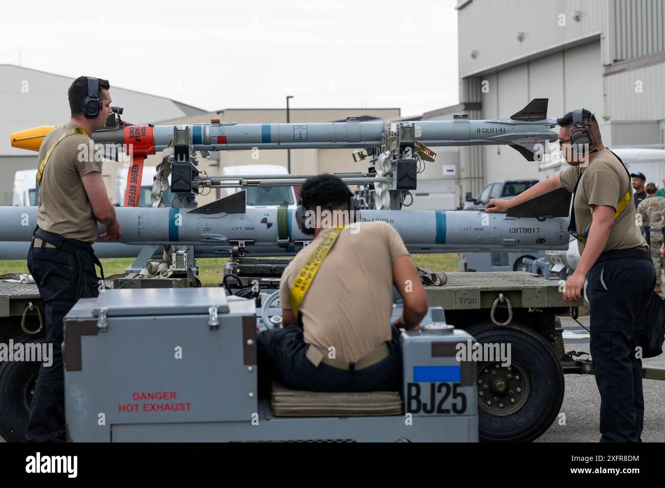 2024 loading hi-res stock photography and images - Alamy