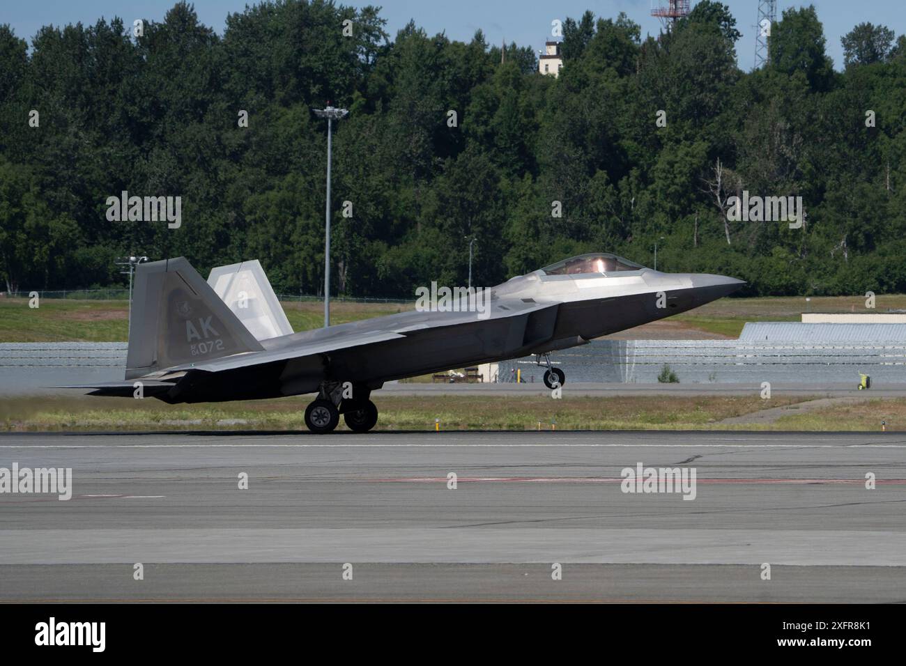 A U.S. Air Force F-22 Raptor assigned to the 3rd Wing lands at Joint ...