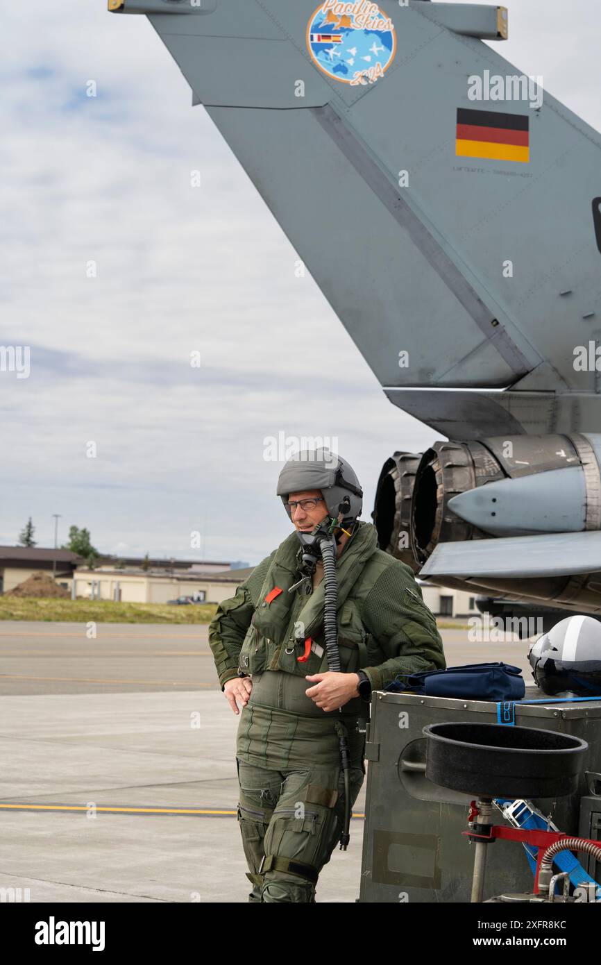 Lt. Gen. Ingo Gerhartz, Chief of German Air Force, prepares for flight ...