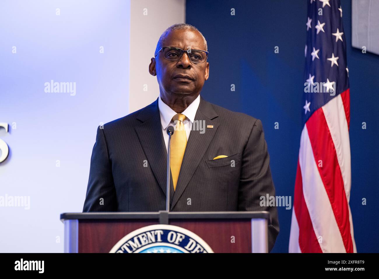 Secretary of Defense Lloyd J. Austin III hosts the Hall of Heroes ...
