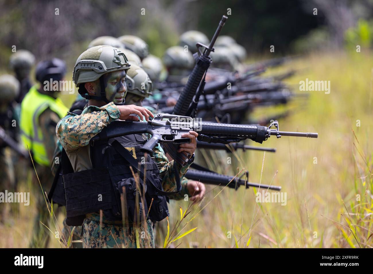 U.S. Army Soldiers with the 3rd Squadron, 4th Cavalry Regiment, 3rd ...