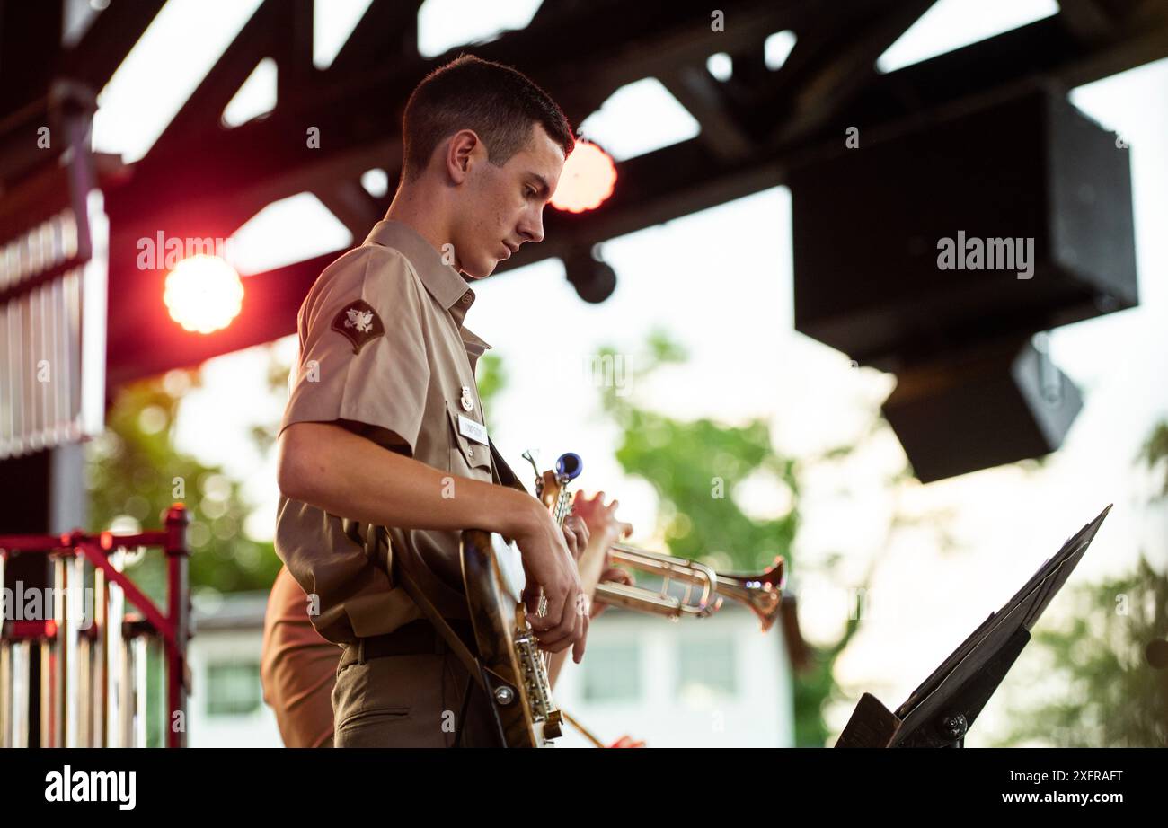 U.S. Soldiers with the 246th Army Band, Joint Force Headquarters, South ...