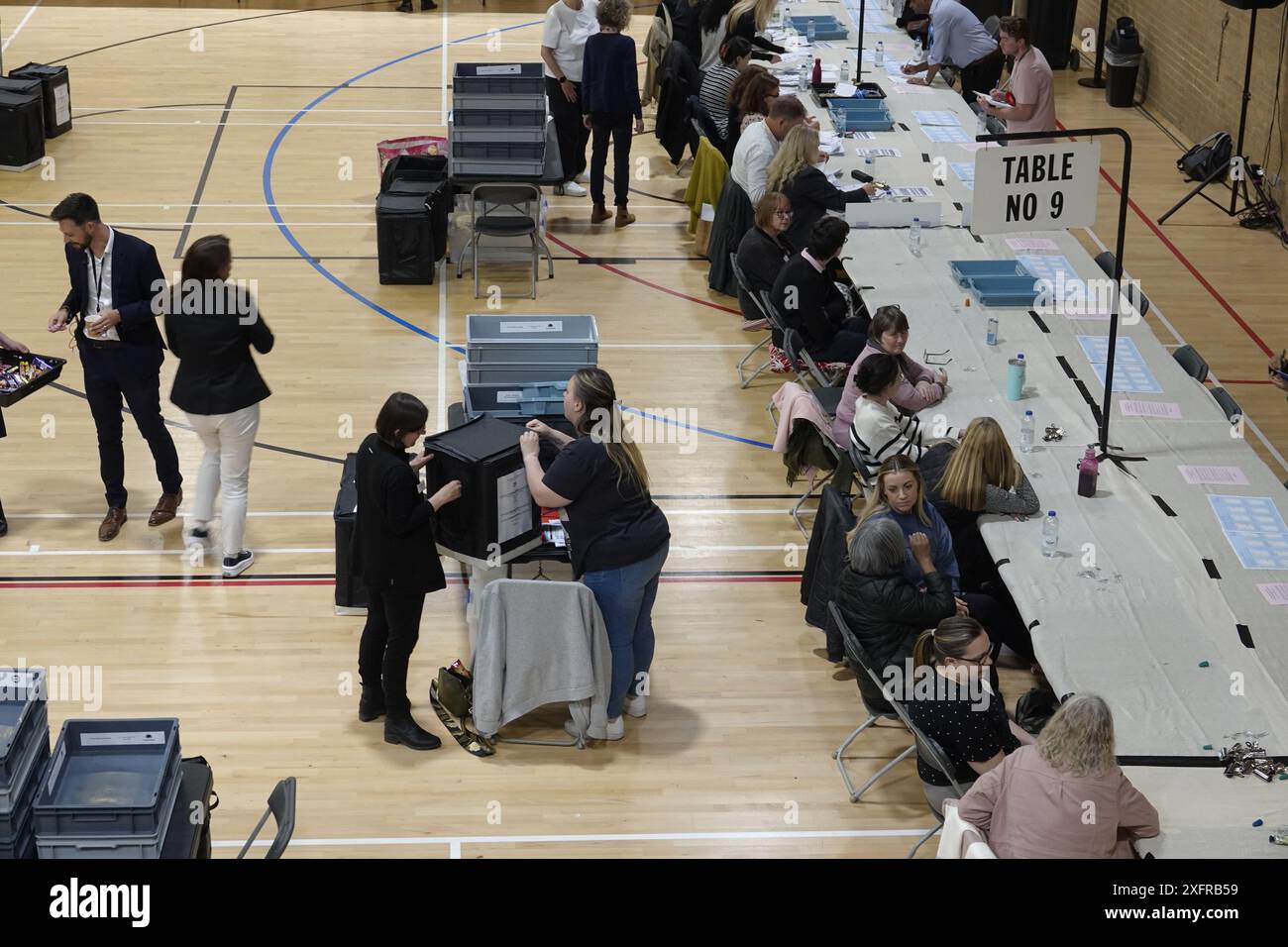 Reigate, Surrey, UK. 4th July, 2024. Scenes during the count for the ...