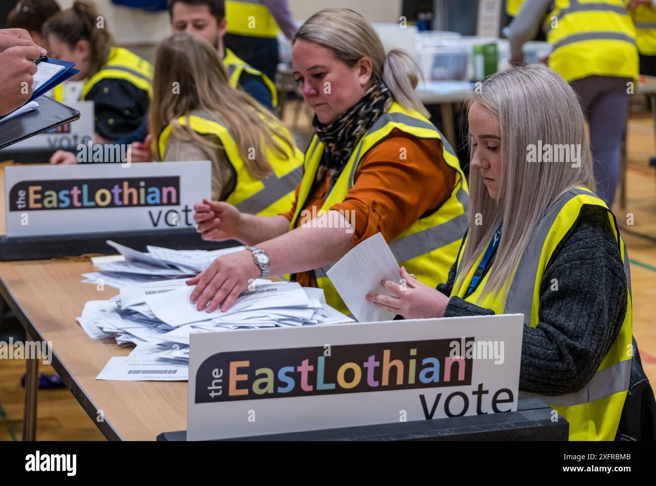 Lyn brown mp hi-res stock photography and images - Alamy