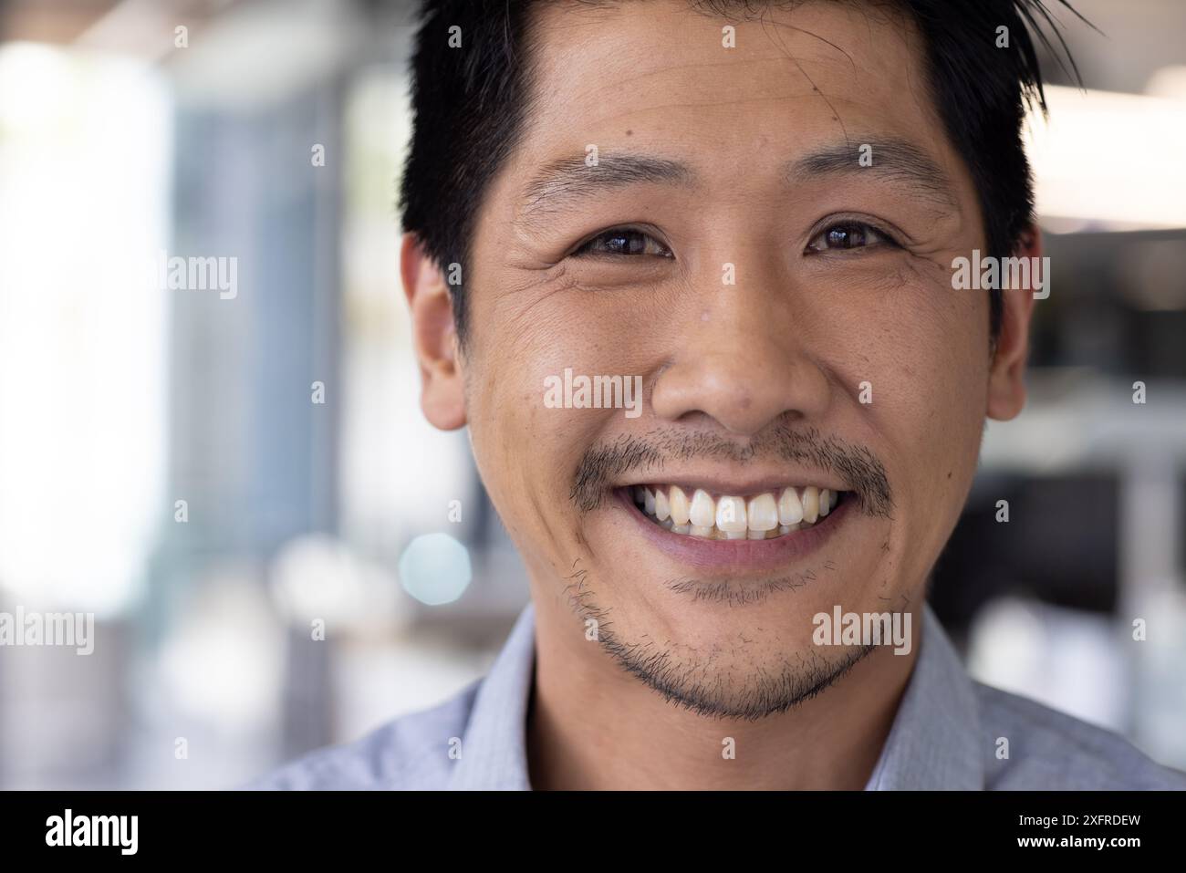 Business man blurred background hi-res stock photography and images - Alamy