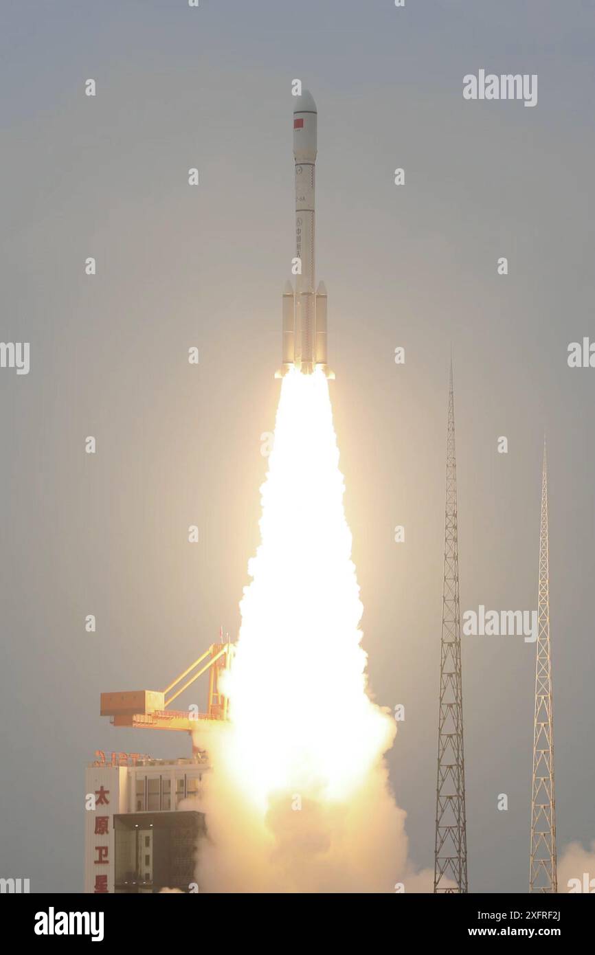 Taiyuan. 5th July, 2024. A modified Long March-6 carrier rocket ...
