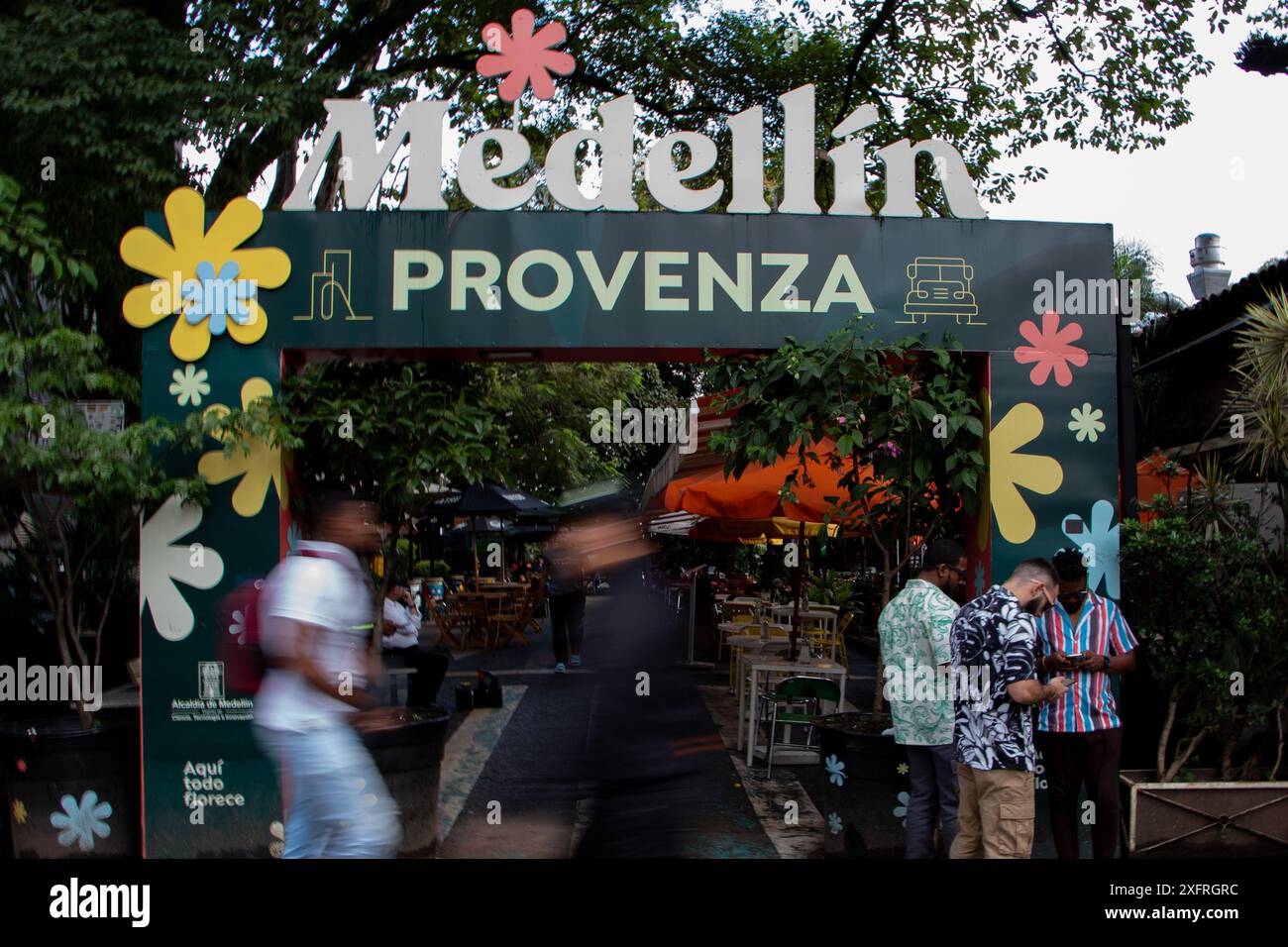 Medellins green corridors hi-res stock photography and images - Alamy