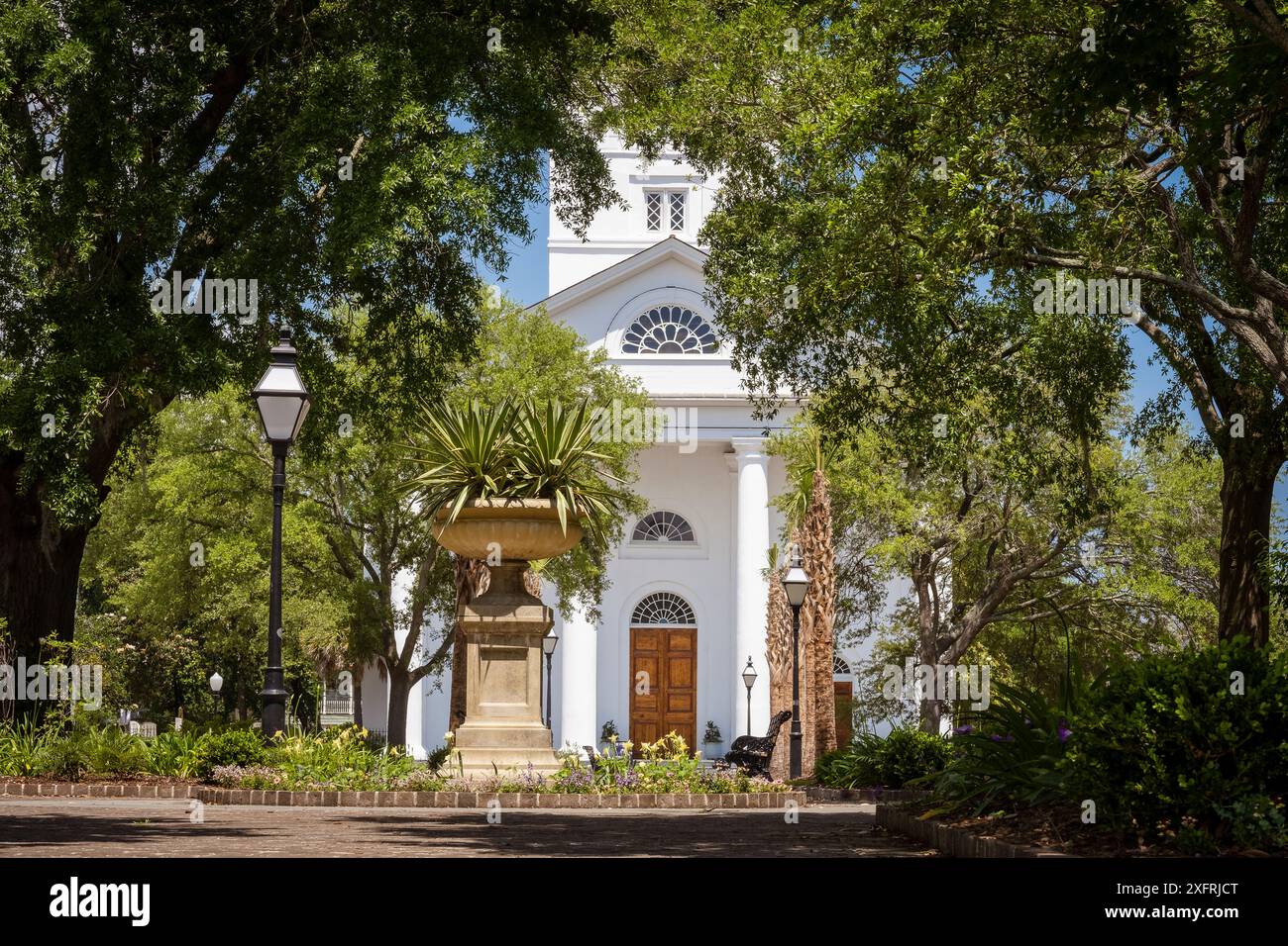 Facade of the historic Second Presbyterian Church (built 1809) at Wragg ...