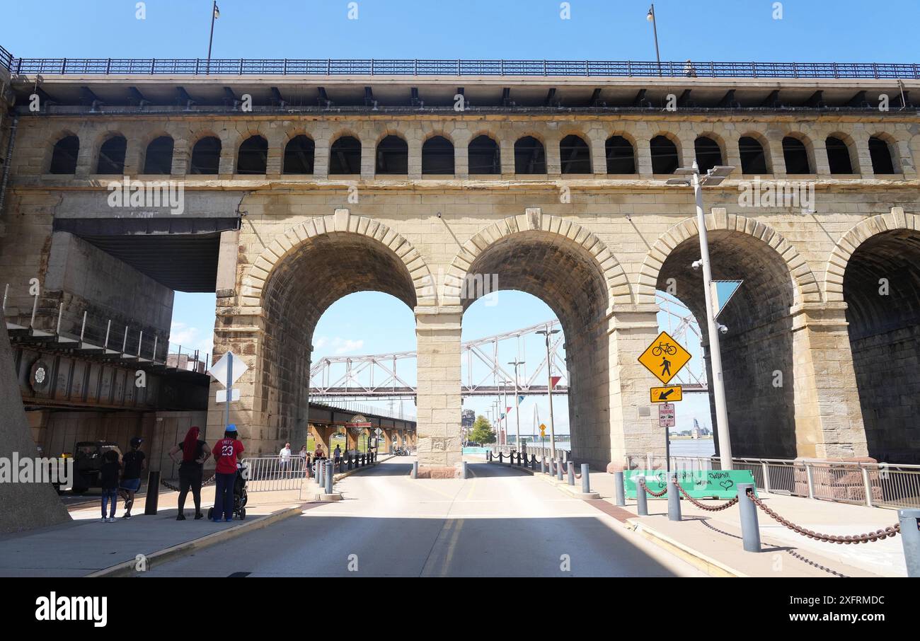 St. Louis, United States. 04th July, 2024. The approach to the Eads ...