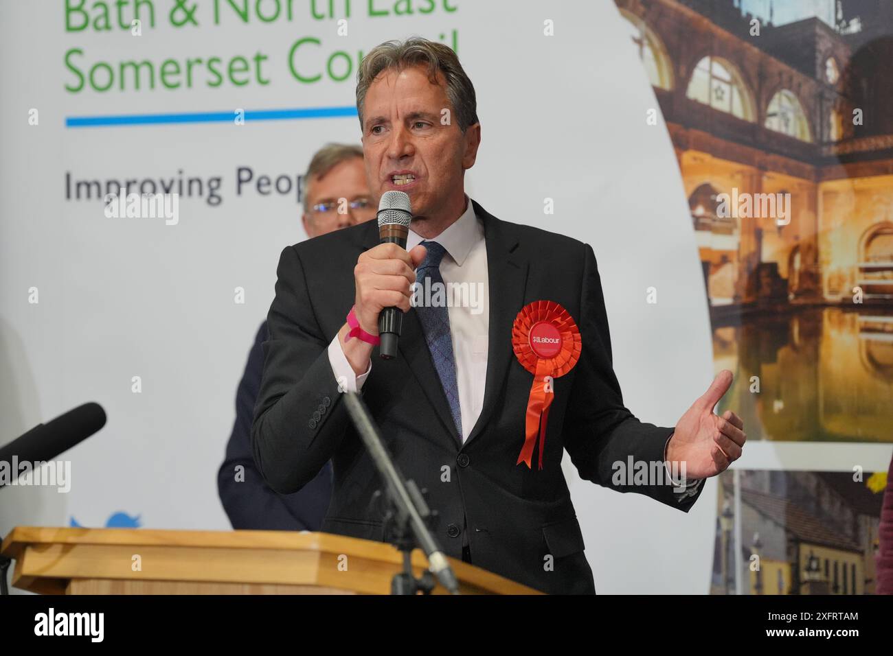 Senior Conservative Sir Jacob Rees-Mogg speaks after winning the seat ...