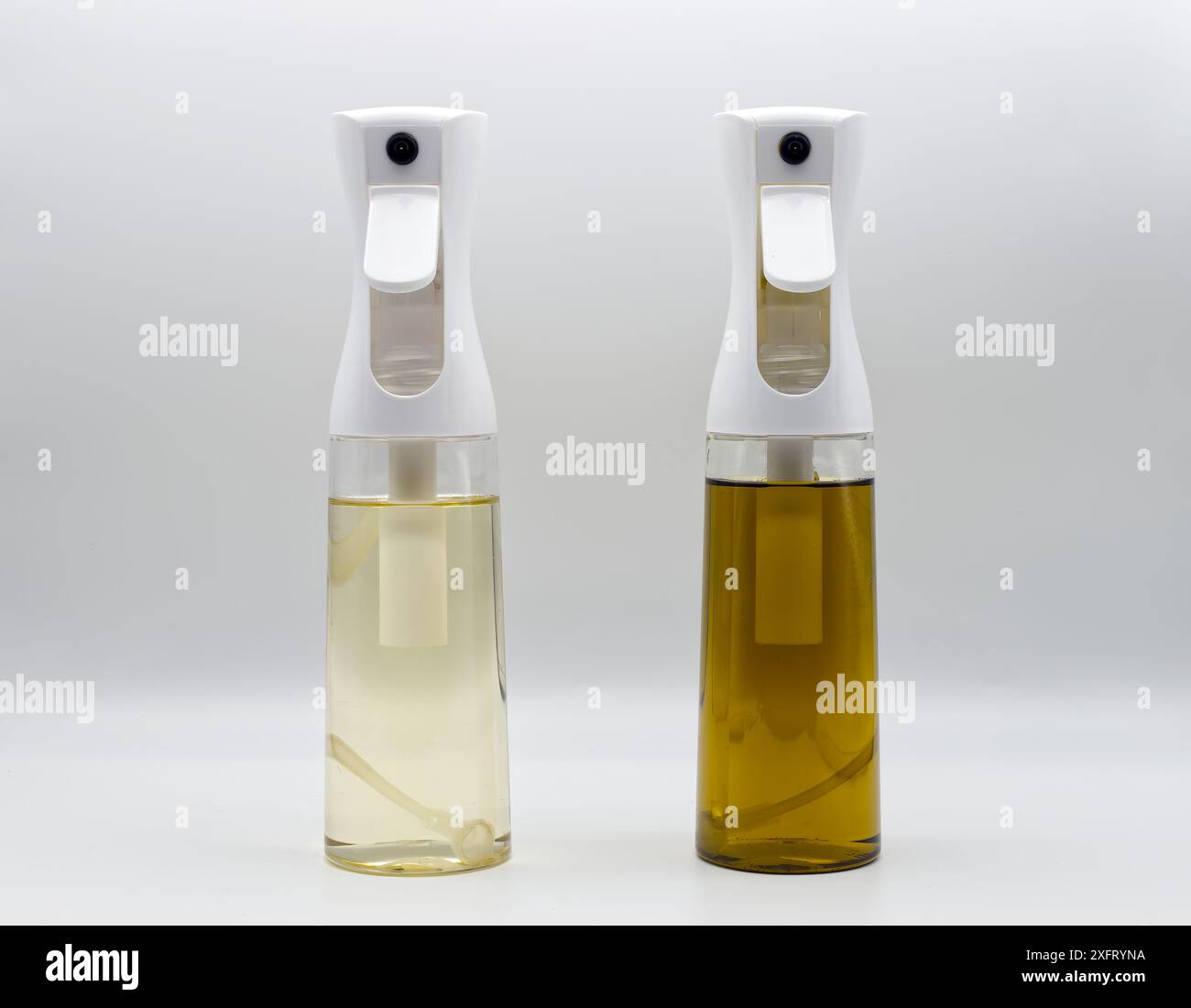 Olive oil spray dispenser hi-res stock photography and images - Alamy