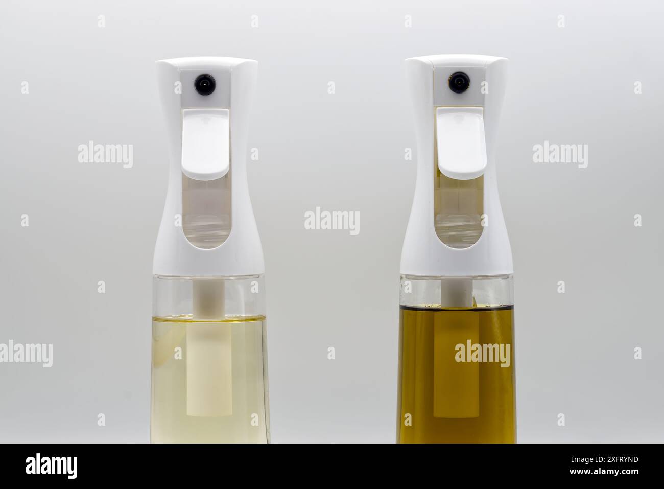 Olive oil spray dispenser hi-res stock photography and images - Alamy
