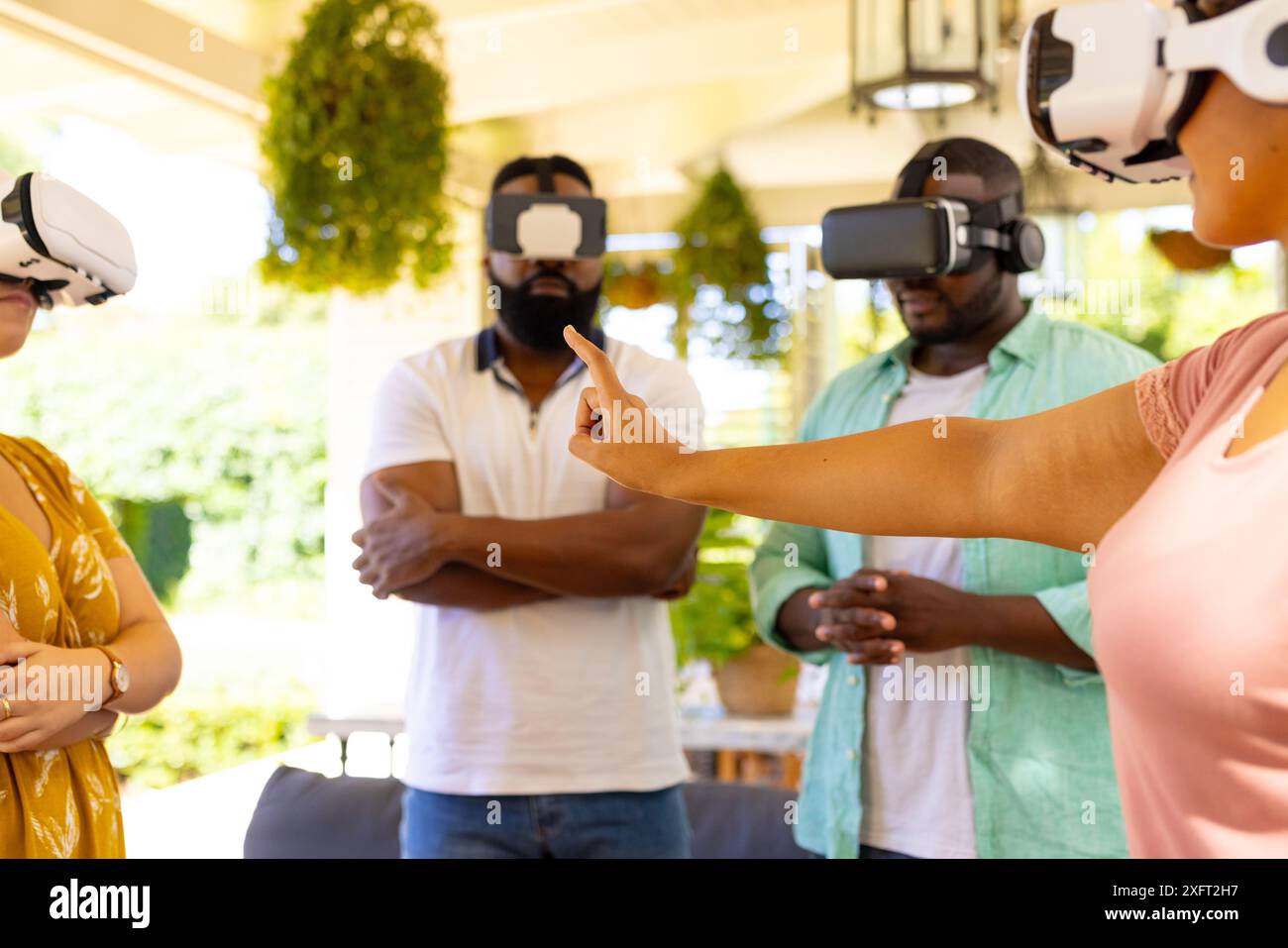 Group vr devices hi-res stock photography and images - Alamy
