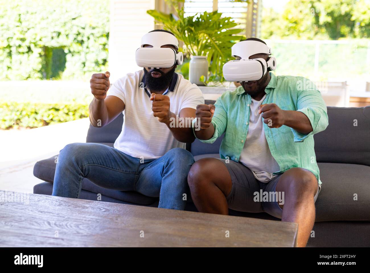 Two gamers using vr headsets hi-res stock photography and images - Alamy