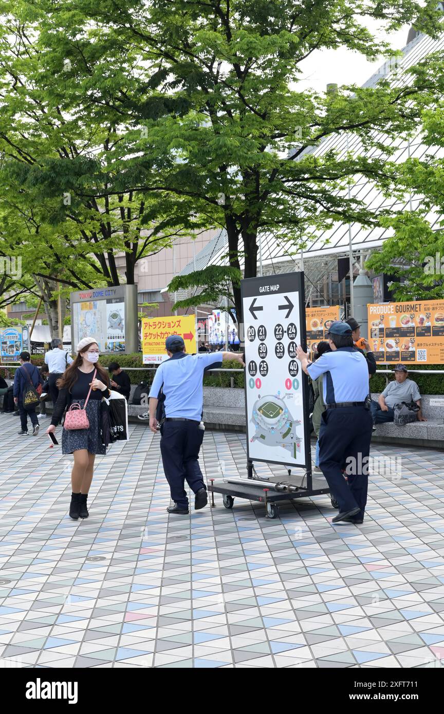 Tokyo street sight view and atmosphere. April 30th 2024 FAMA © Fausto ...