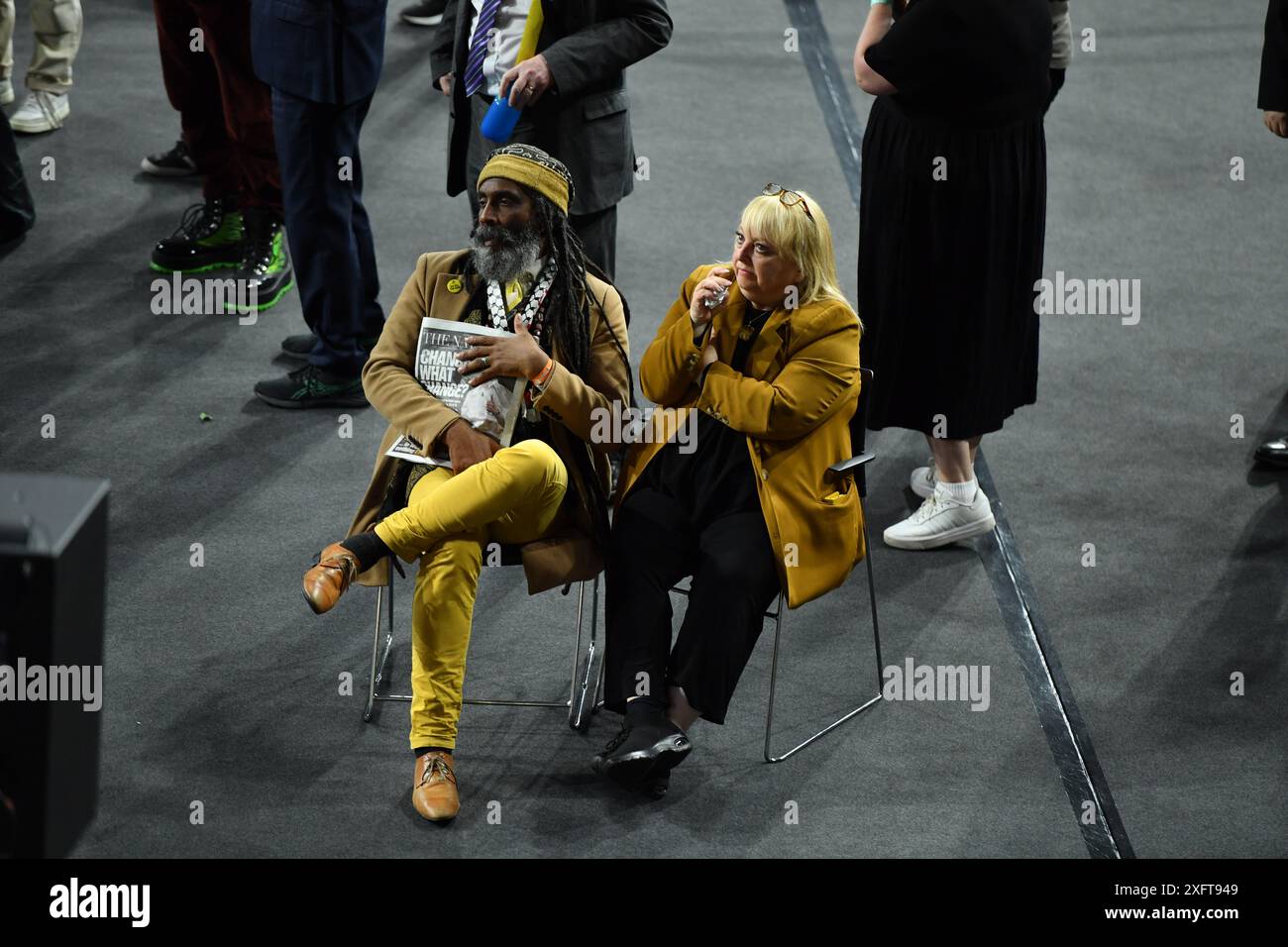 Husband and wife snp duo hi-res stock photography and images - Alamy