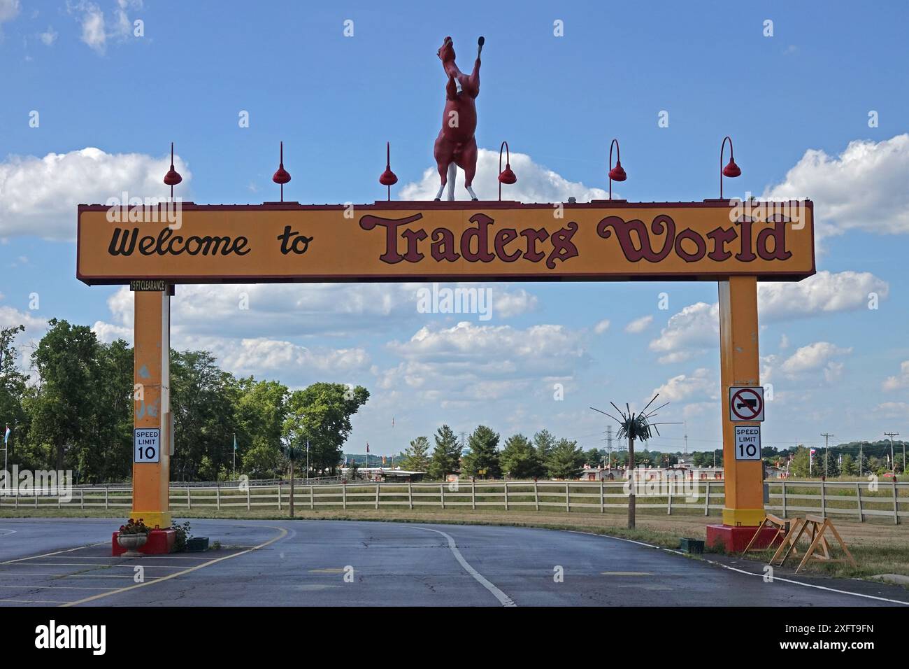 Monroe, Ohio, USA - June 24, 2024: The entrance and sign for Traders ...