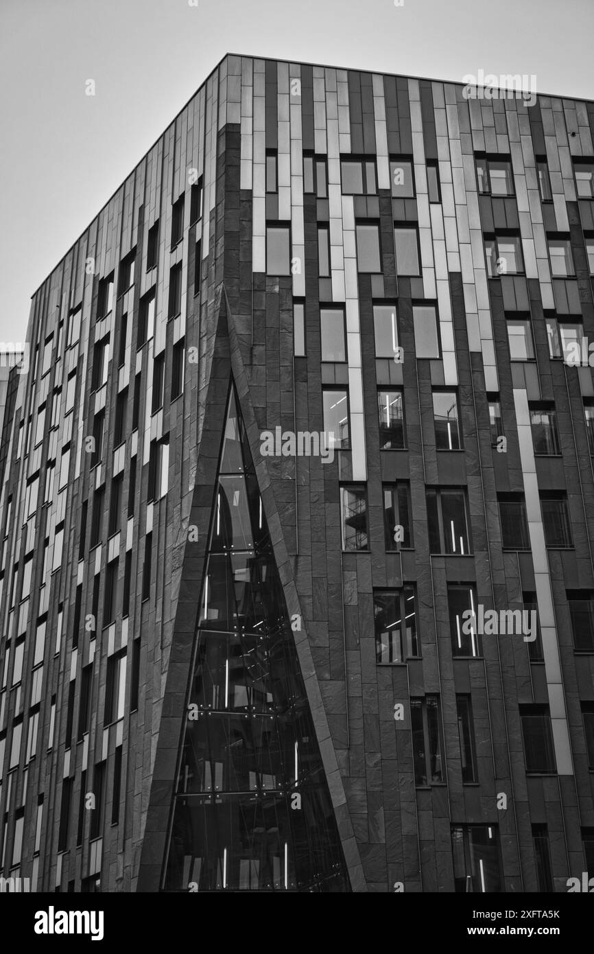 Black cloudy sky wallpaper hi-res stock photography and images - Alamy