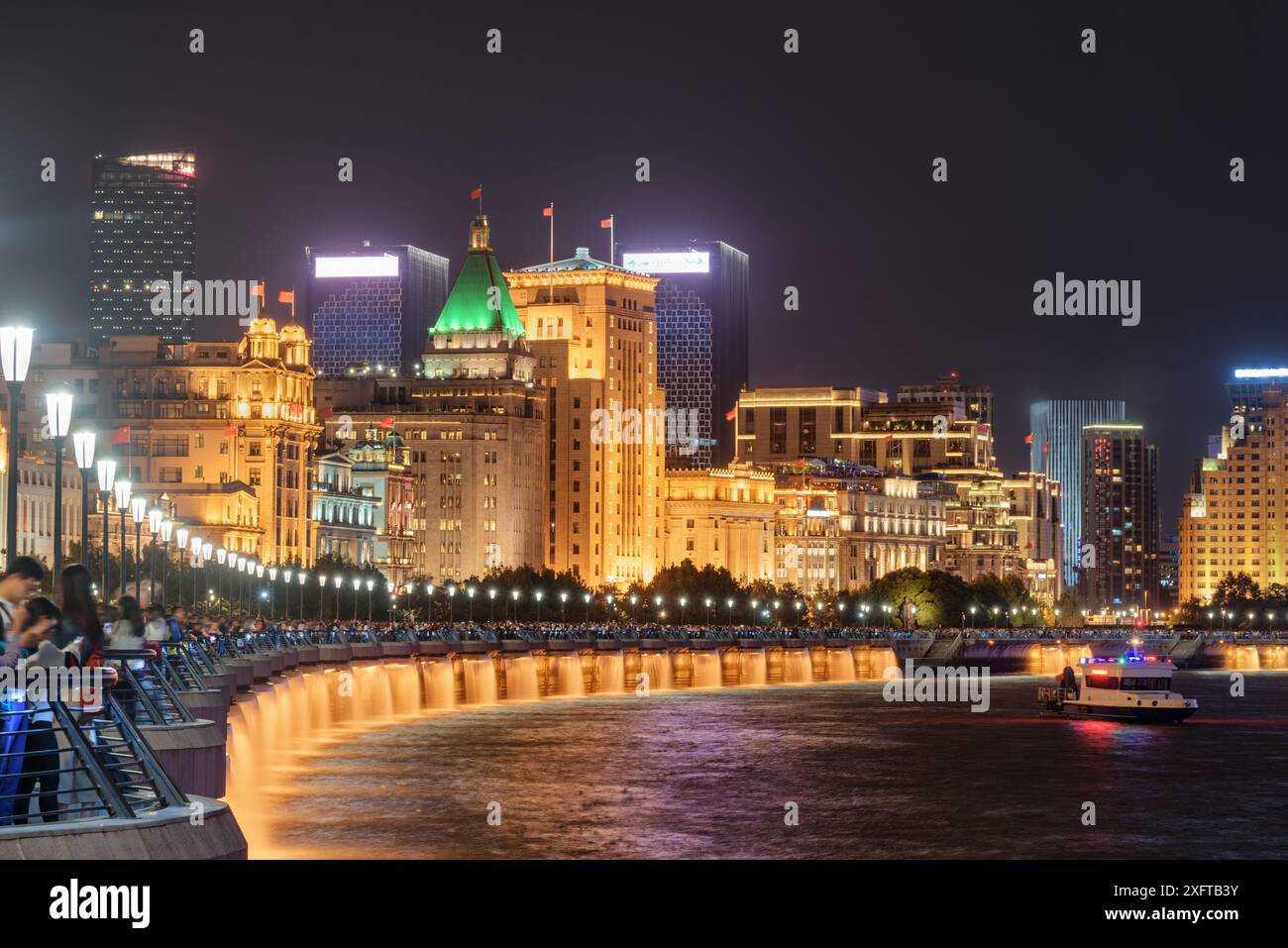 Wonderful night view of the Bund (Waitan) at downtown of Shanghai ...